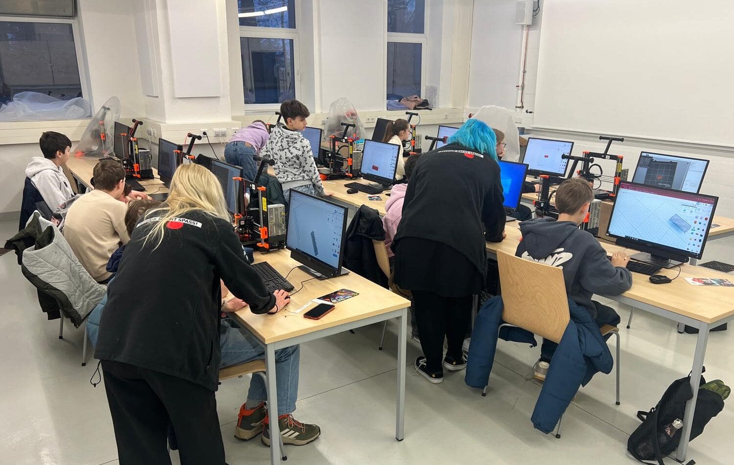 Schüler*innen zum MINT Tag beim BeST - zdi-Zentrum BeST Wuppertal